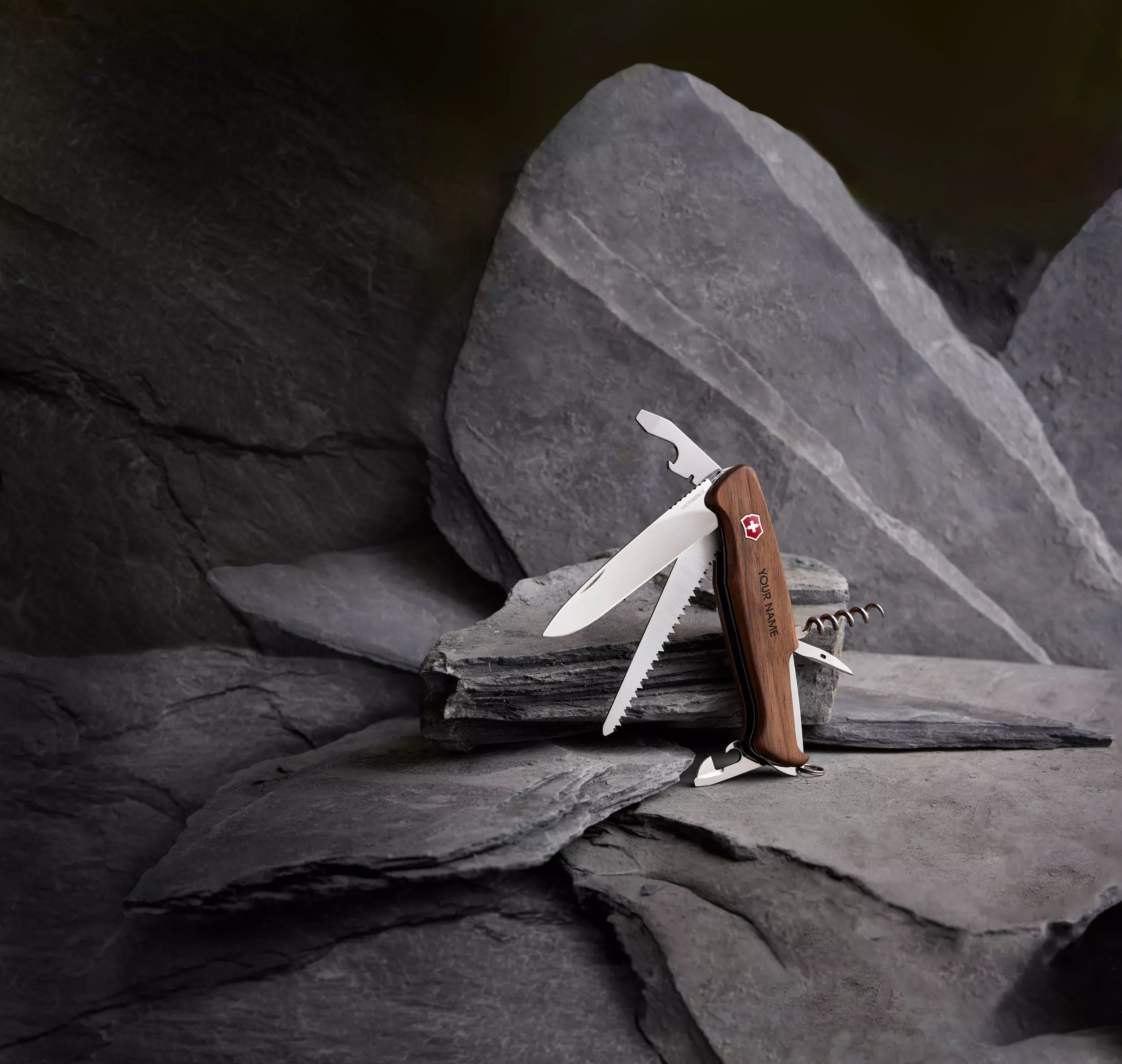 Personalize Large Pocket Knives | Victorinox Hong Kong